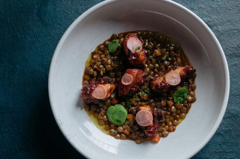 Food & Drinks Menus | World-class dining at The Rocks | 6HEAD